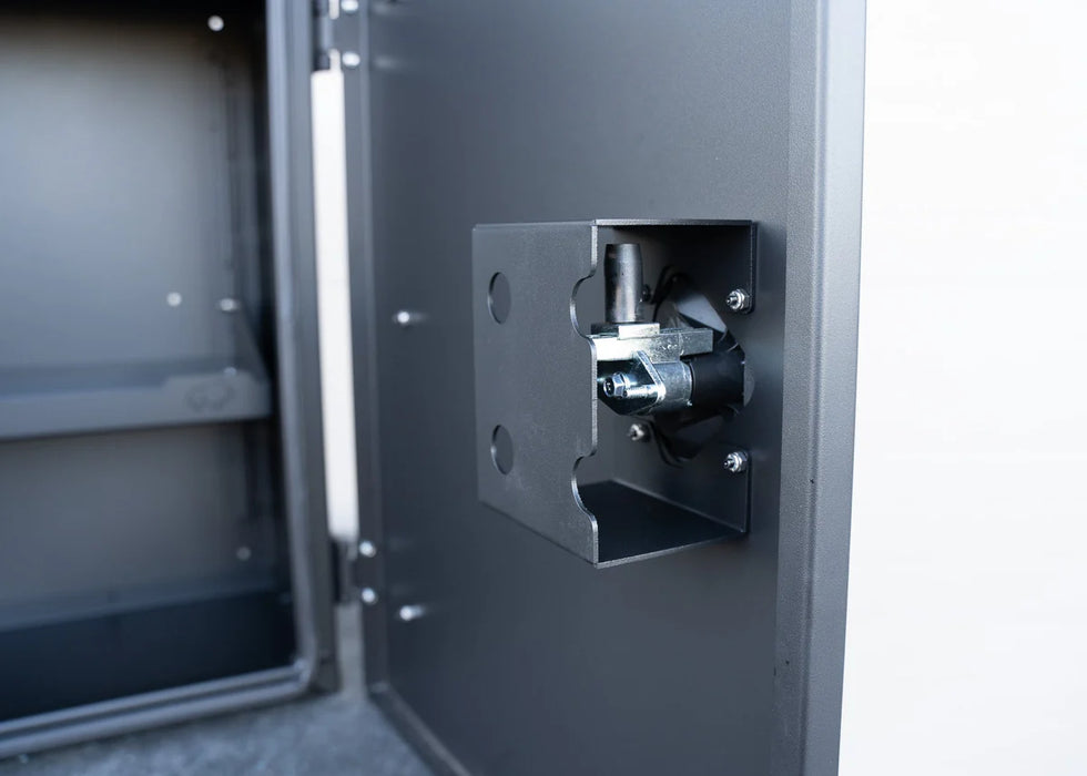 ROAMBUILT Universal Aluminum Storage Box - Van Land