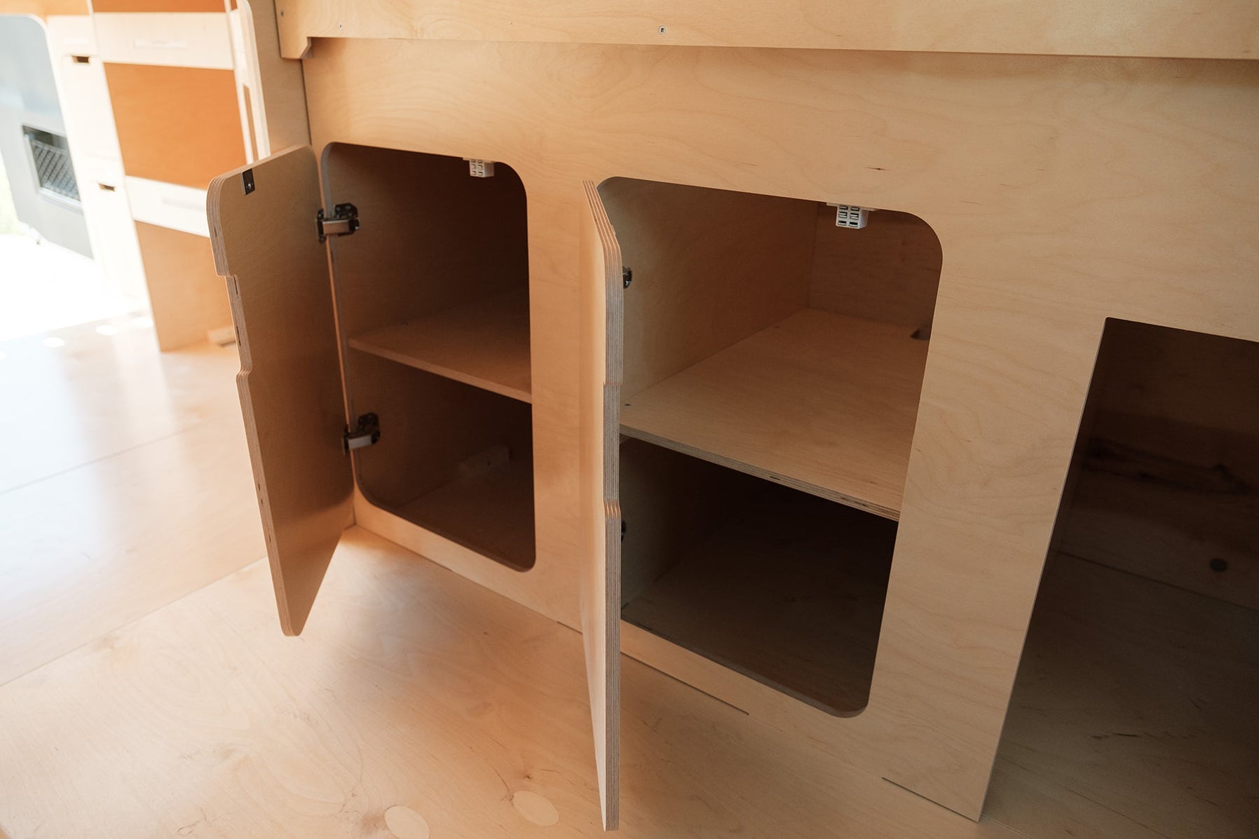 VanLab Mercedes Sprinter 144" Interior Kit - Van Land