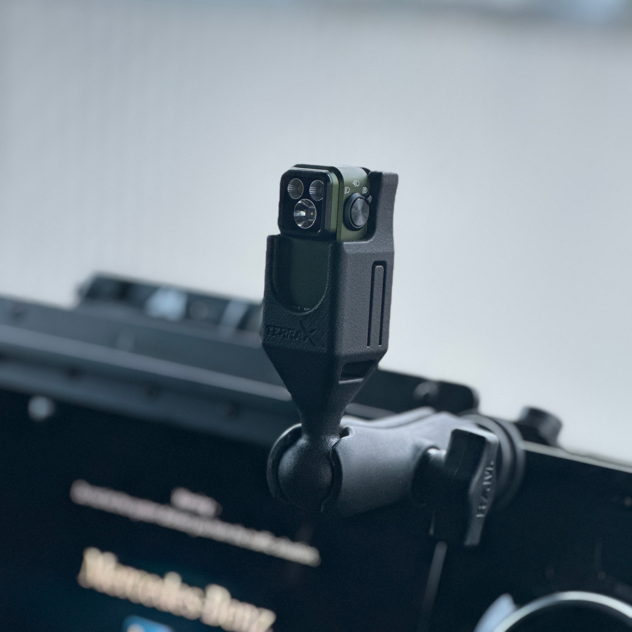 Terra X Olight Oclip Pro Van Light with Navilight Mount – Red & White ...